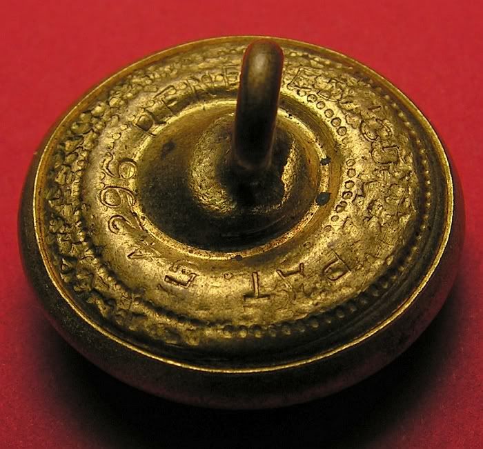 Solved- Great Seal button with the WRONG backmark? - War effort marriage! | TreasureNet.com